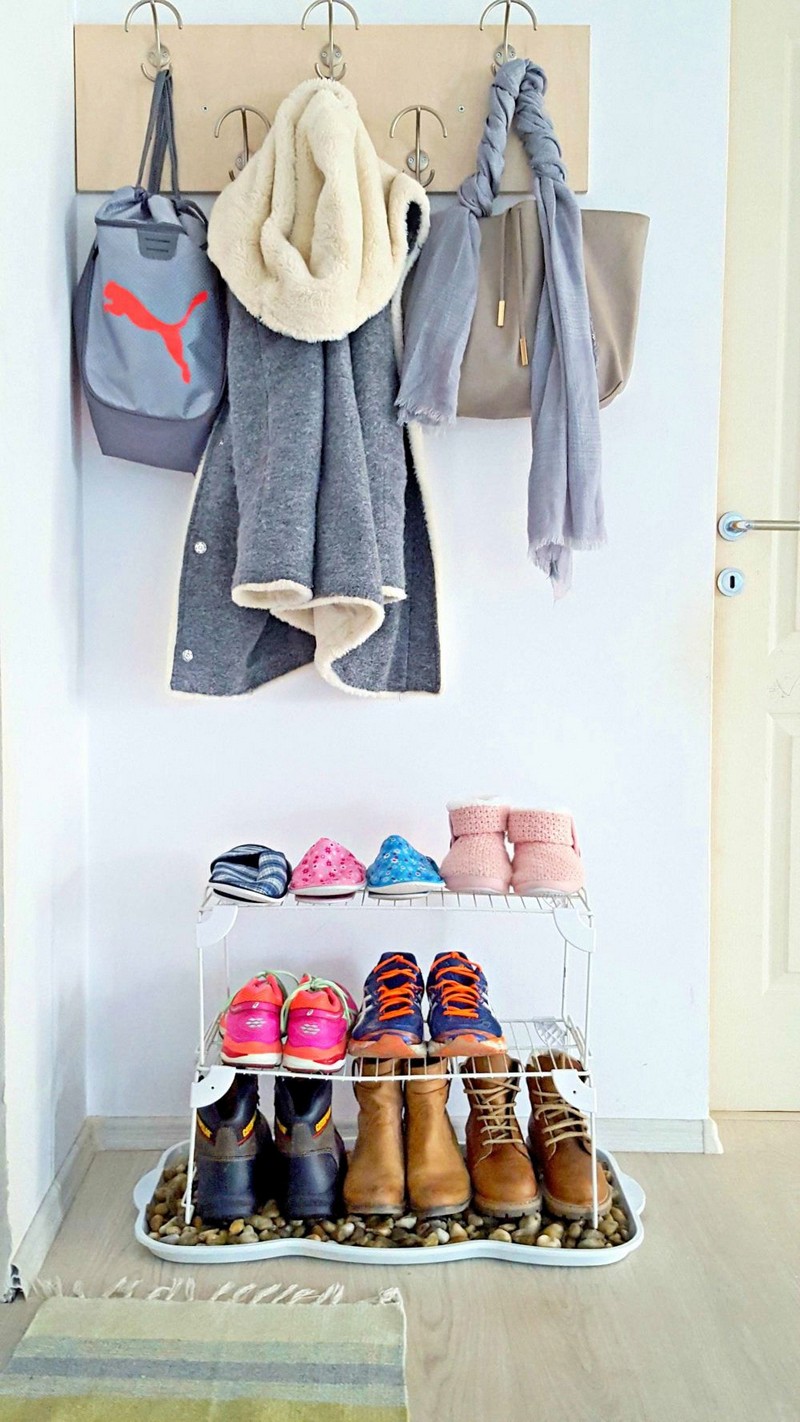 22 Easy DIY Shoe Rack Plans For Small Space - Susie Harris