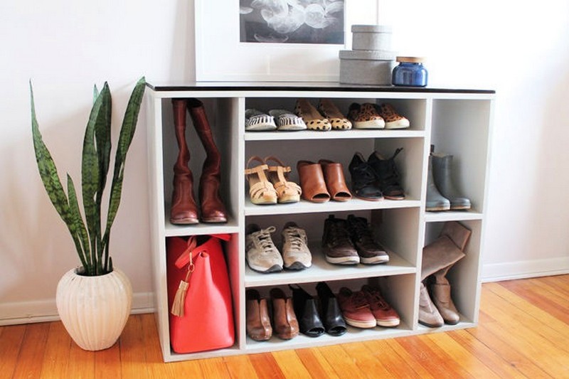 22 Easy DIY Shoe Rack Plans For Small Space - Susie Harris