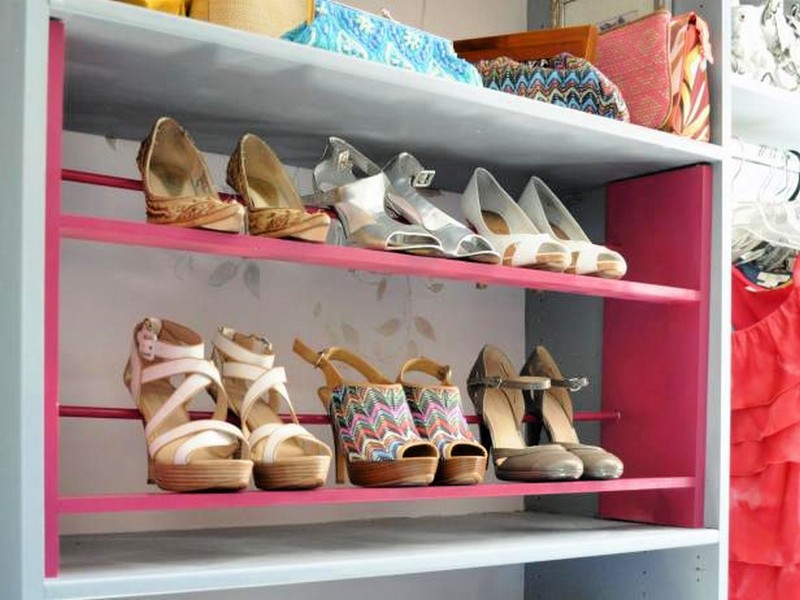 22 Easy DIY Shoe Rack Plans For Small Space - Susie Harris