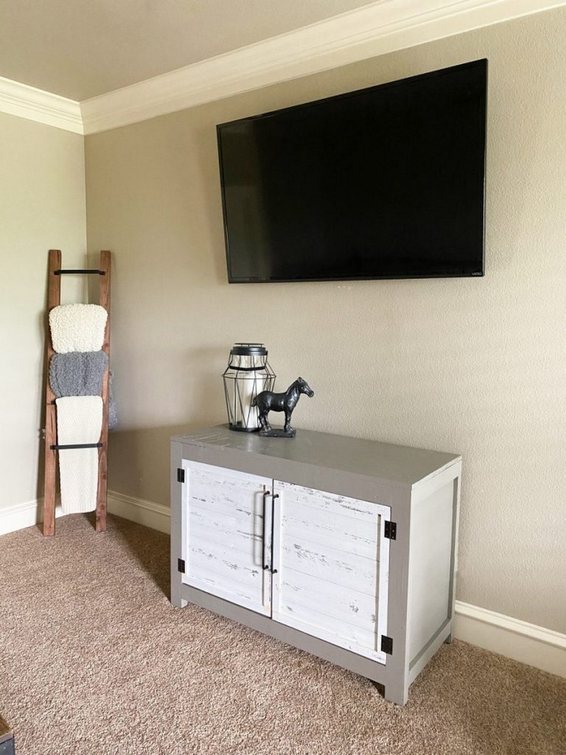 31 Homemade DIY Tv Stand Ideas - Susie Harris