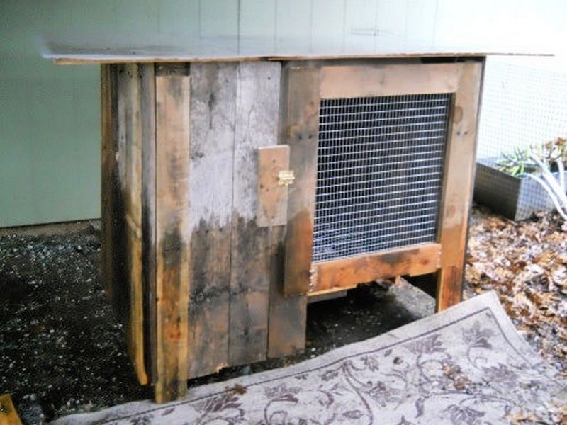 25 DIY Rabbit Cage Plans For Indoor And Outdoor - Susie Harris