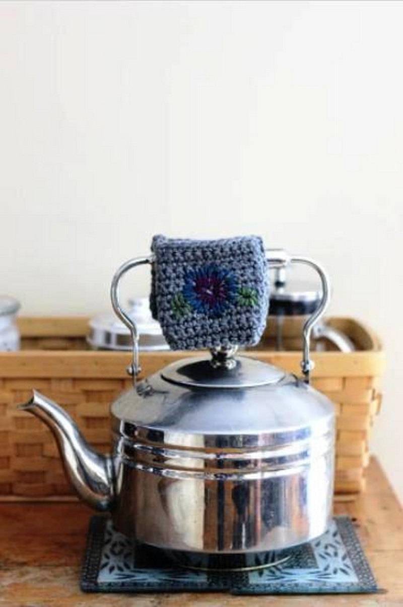 20 DIY Crochet Teapot Keep Warm Your Tea - Susie Harris