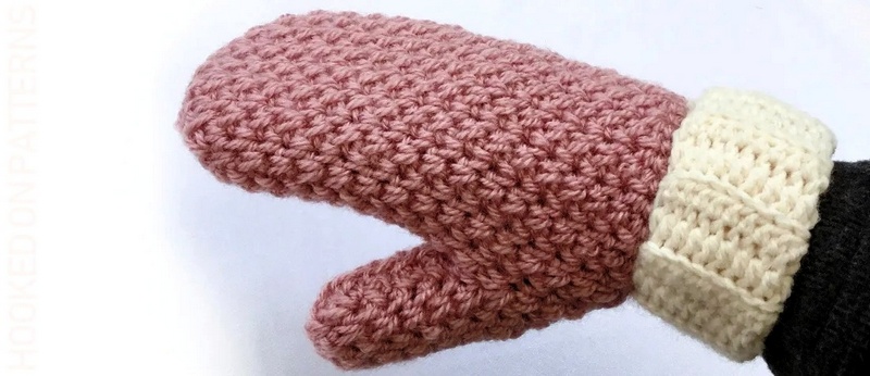 25 Warm And Cozy Mitten Crochet Patterns - Susie Harris