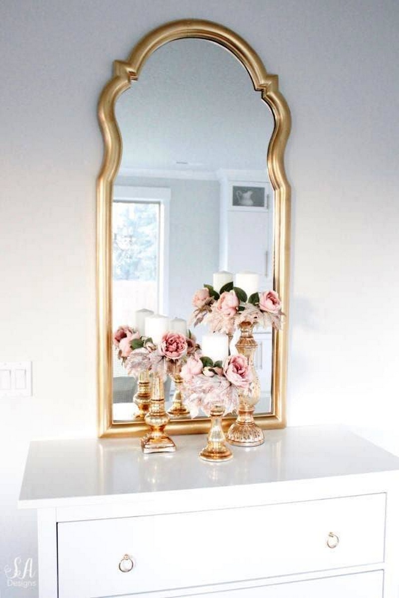 20 DIY Fall Rose Decor Ideas - Room Decoration - Susie Harris