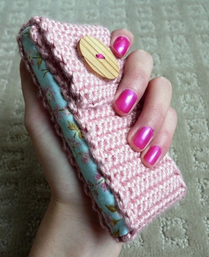 20 Free Crochet Phone Case Patterns - Susie Harris