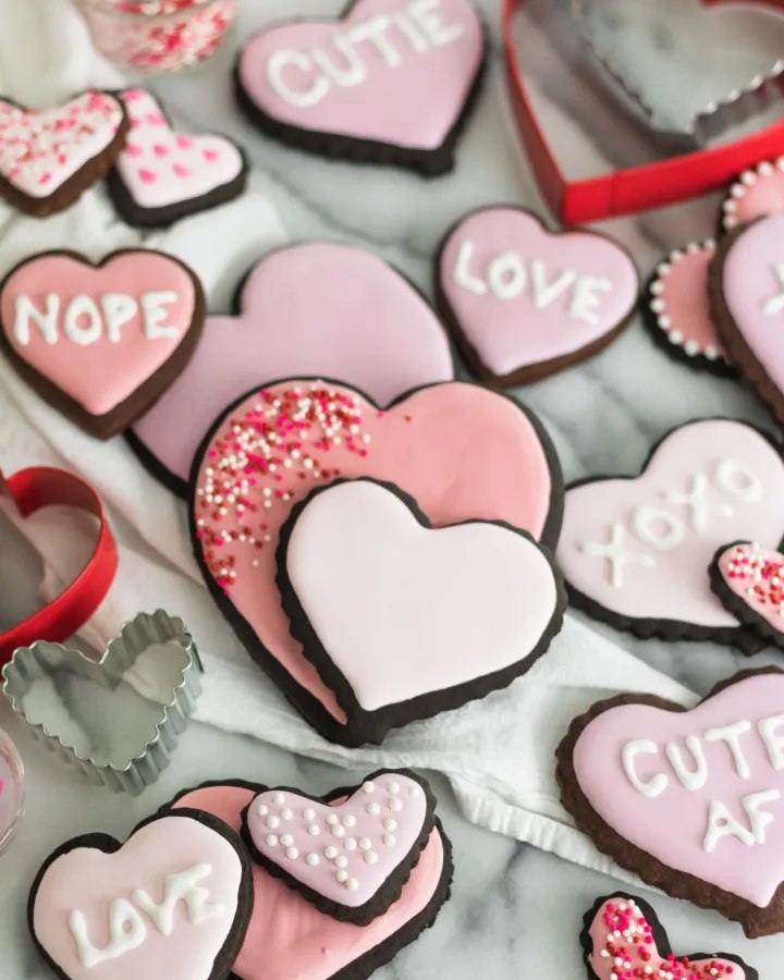 20 Cutest Conversation Heart Cookies You'll Love - Susie Harris