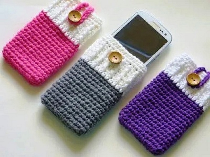 20 Free Crochet Phone Case Patterns - Susie Harris