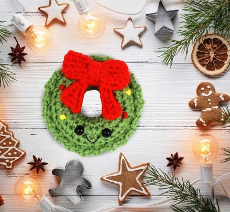20 Easy & Free Crochet Wreath Patterns - Susie Harris