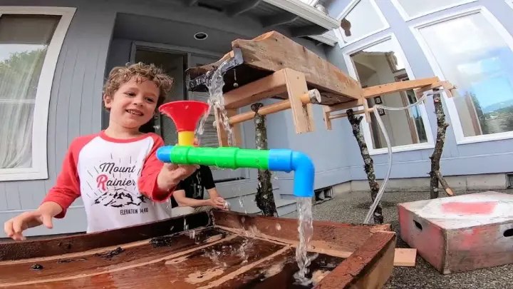 25 Simple to Make DIY Water Table Ideas For Kids - Susie Harris
