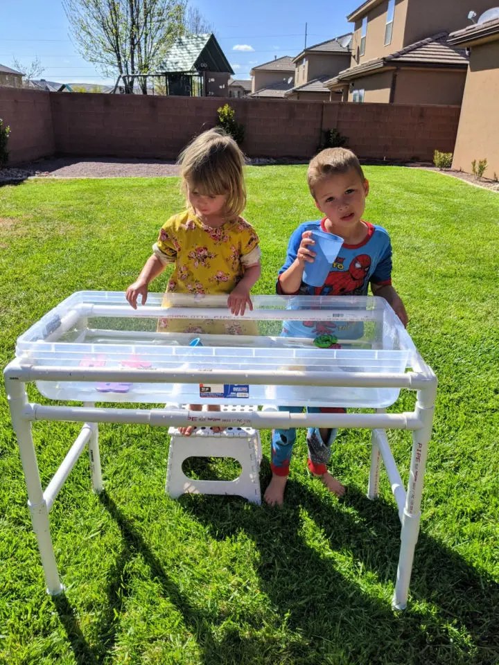 25 Simple to Make DIY Water Table Ideas For Kids - Susie Harris