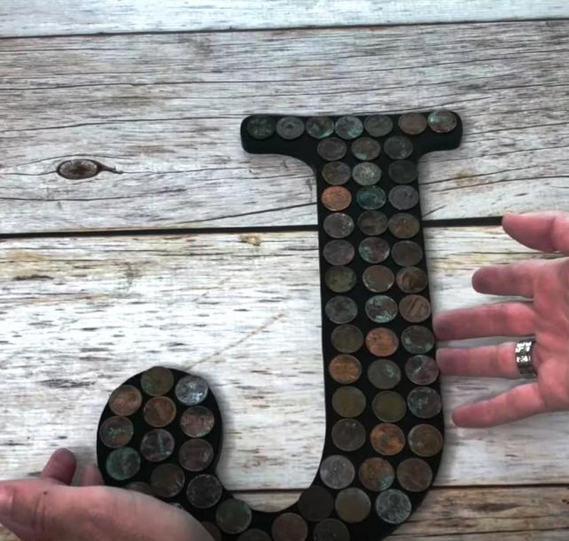 20 Cool DIYs With Pennies That Are Amazing - Susie Harris